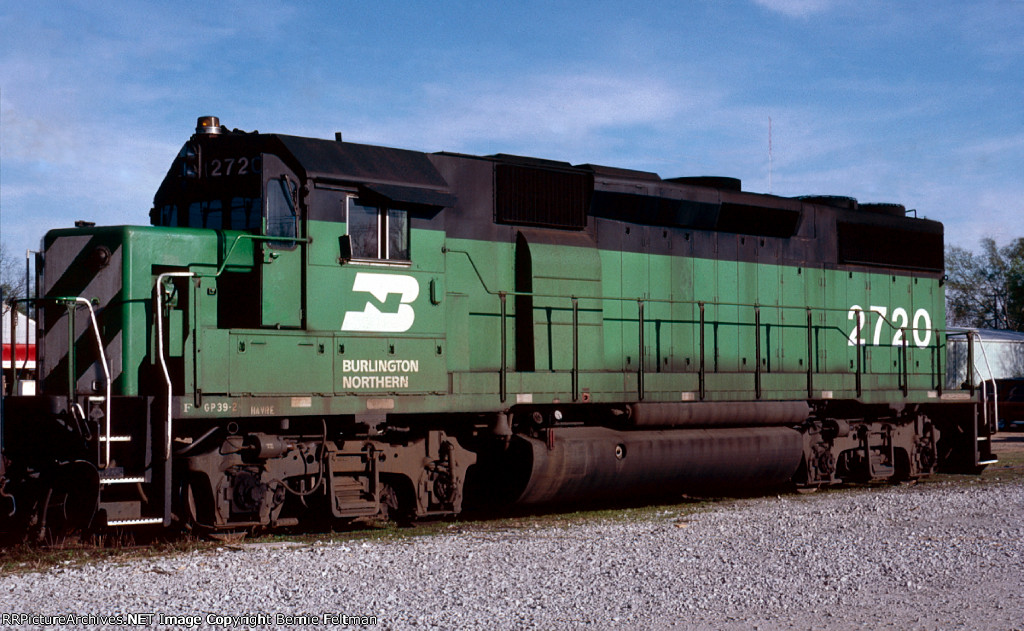Burlington Northern GP39-2 #2720